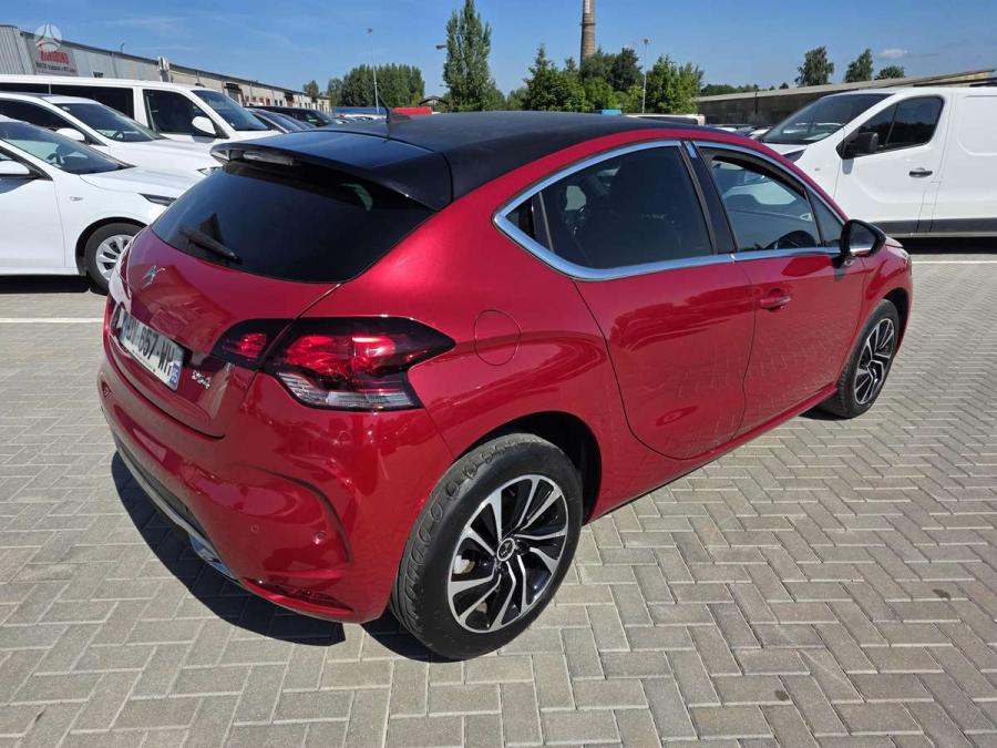 Red Citroen DS4 2015 in Taurage, with an engine capacity of 1.56 L and mileage of 55 thousand km for 6700 €, photo 3 on AUTOMOTO.COM.LV