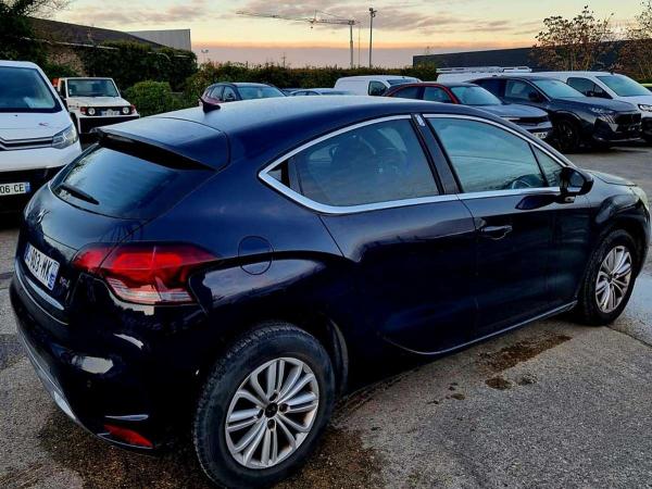 Violets Citroen DS4 2017 Tauragė, ar dzinēja tilpumu 1.20 L un nobraukumu 96 tūkst. km par 5900 €, foto 5 vietnē AUTOMOTO.COM.LV