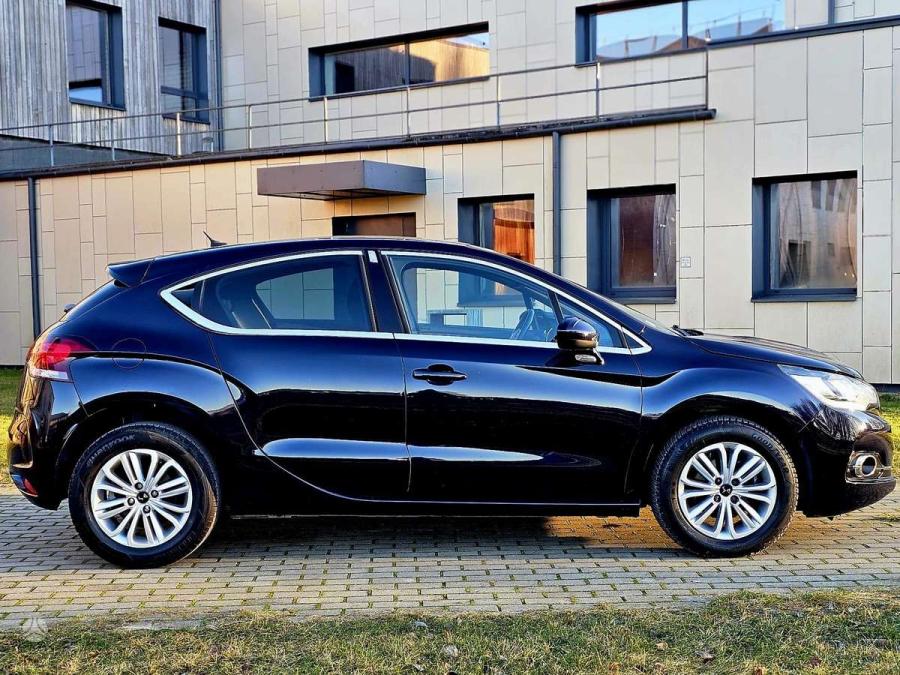 Violets Citroen DS4 2017 Tauragė, ar dzinēja tilpumu 1.20 L un nobraukumu 96 tūkst. km par 5900 €, foto 9 vietnē AUTOMOTO.COM.LV