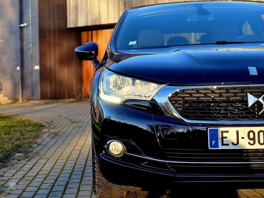 Violets Citroen DS4 2017 Tauragė, ar dzinēja tilpumu 1.20 L un nobraukumu 96 tūkst. km par 5900 €, foto 10 vietnē AUTOMOTO.COM.LV