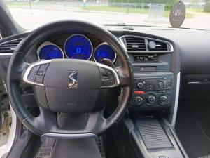 Balts Citroen DS4 2011 Plungė, ar dzinēja tilpumu 1.60 L un nobraukumu 308 tūkst. km par 2800 €, foto 9 vietnē AUTOMOTO.COM.LV