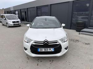 White Citroen DS4 2011 in Taurage, with an engine capacity of 1.56 L and mileage of 235 thousand km for 3300 €, photo 3 on AUTOMOTO.COM.LV