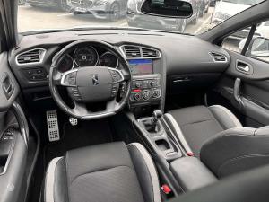 White Citroen DS4 2011 in Taurage, with an engine capacity of 1.56 L and mileage of 235 thousand km for 3300 €, photo 11 on AUTOMOTO.COM.LV