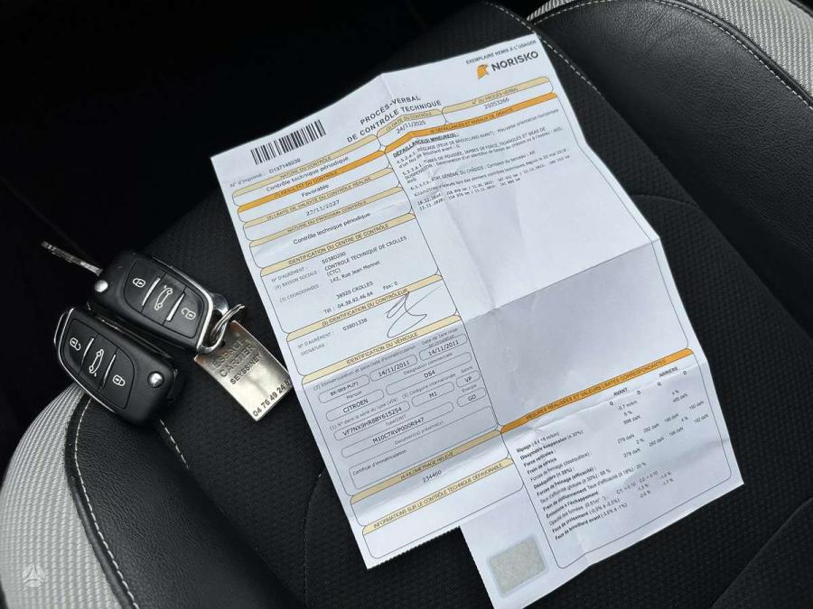 White Citroen DS4 2011 in Taurage, with an engine capacity of 1.56 L and mileage of 235 thousand km for 3300 €, photo 18 on AUTOMOTO.COM.LV