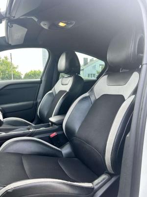 White Citroen DS4 2012 in Kaunas, with an engine capacity of 2.00 L and mileage of 291 thousand km for 4150 €, photo 3 on AUTOMOTO.COM.LV