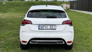 Balts Citroen DS4 2012 Viļņa, ar dzinēja tilpumu 1.56 L un nobraukumu 300 tūkst. km par 3250 €, foto 5 vietnē AUTOMOTO.COM.LV
