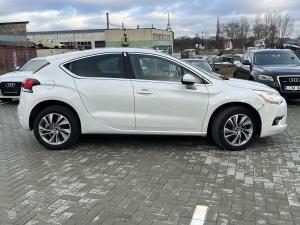Balts Citroen DS4 2013 Tauragė, ar dzinēja tilpumu 1.56 L un nobraukumu 258 tūkst. km par 3400 €, foto 3 vietnē AUTOMOTO.COM.LV