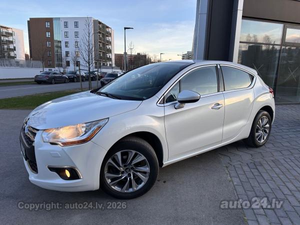 Balts Citroen DS4 2013 Tallina, ar dzinēja tilpumu 1.60 L un nobraukumu 170 tūkst. km par 4250 €, foto 7 vietnē AUTOMOTO.COM.LV