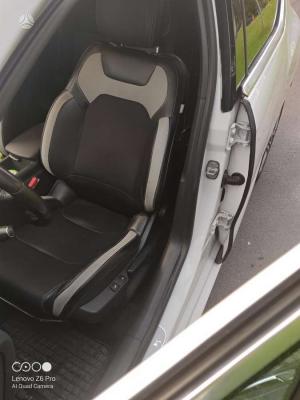 Balts Citroen DS4 2013 Viļņa, ar dzinēja tilpumu 1.60 L un nobraukumu 147 tūkst. km par 3200 €, foto 13 vietnē AUTOMOTO.COM.LV