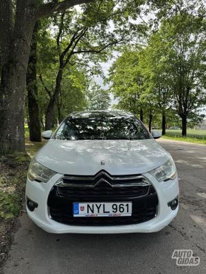 Balts Citroen DS4 2013 Tauragė, ar dzinēja tilpumu 1.60 L un nobraukumu 201 tūkst. km par 4200 €, foto 3 vietnē AUTOMOTO.COM.LV