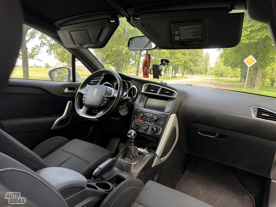 Balts Citroen DS4 2013 Tauragė, ar dzinēja tilpumu 1.60 L un nobraukumu 201 tūkst. km par 4200 €, foto 13 vietnē AUTOMOTO.COM.LV