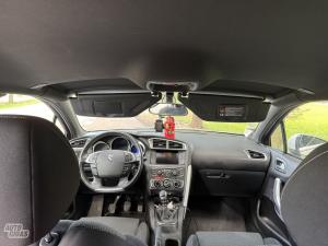 Balts Citroen DS4 2013 Tauragė, ar dzinēja tilpumu 1.60 L un nobraukumu 201 tūkst. km par 4200 €, foto 18 vietnē AUTOMOTO.COM.LV