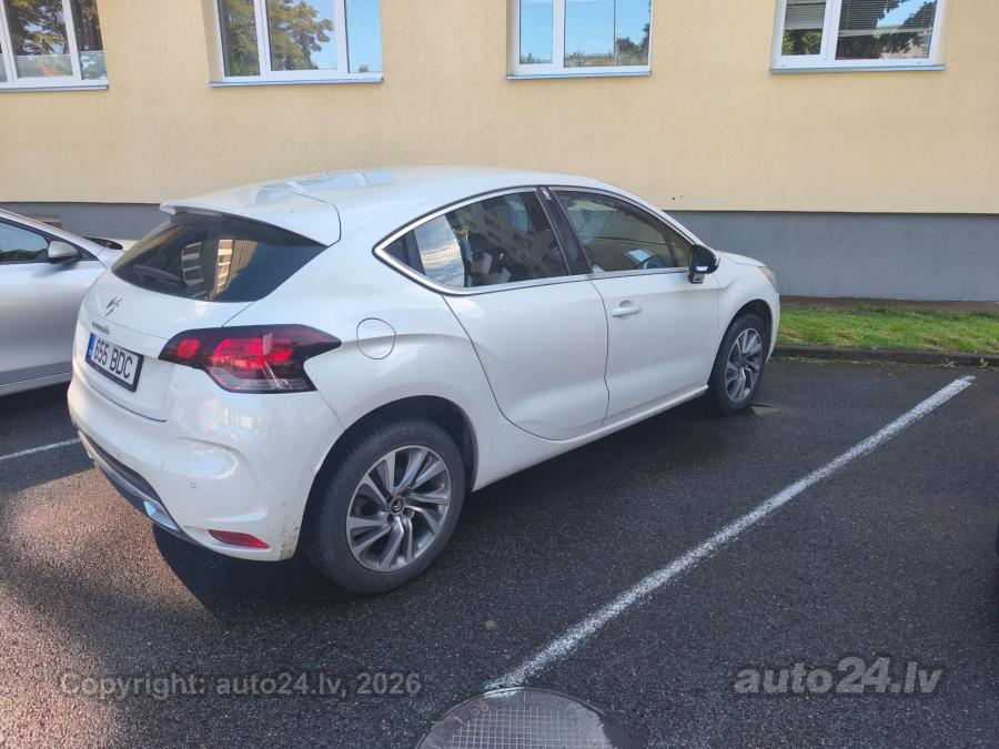White Citroen DS4 2013 in Haapsalu, with an engine capacity of 1.60 L and mileage of 181 thousand km for 5500 €, photo 4 on AUTOMOTO.COM.LV