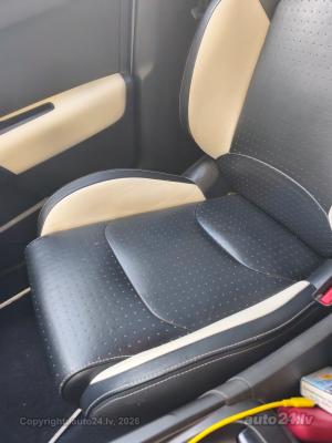 White Citroen DS4 2013 in Haapsalu, with an engine capacity of 1.60 L and mileage of 181 thousand km for 5500 €, photo 5 on AUTOMOTO.COM.LV