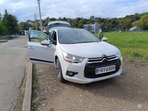 Balts Citroen DS4 2014 Kauņa, ar dzinēja tilpumu 1.60 L un nobraukumu 89 tūkst. km par 6999 €, foto 3 vietnē AUTOMOTO.COM.LV
