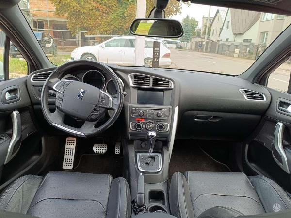Balts Citroen DS4 2014 Kauņa, ar dzinēja tilpumu 1.60 L un nobraukumu 89 tūkst. km par 6999 €, foto 10 vietnē AUTOMOTO.COM.LV
