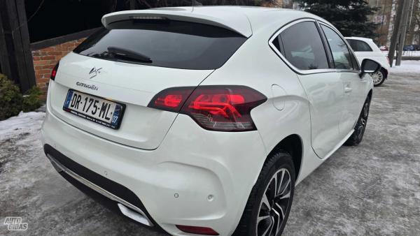 White Citroen DS4 2015 in Kaunas, with an engine capacity of 2.00 L and mileage of 176 thousand km for 6200 €, photo 6 on AUTOMOTO.COM.LV