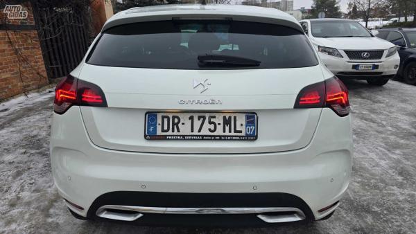 White Citroen DS4 2015 in Kaunas, with an engine capacity of 2.00 L and mileage of 176 thousand km for 6200 €, photo 7 on AUTOMOTO.COM.LV