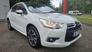 White Citroen DS4 2015 in Kaunas, with an engine capacity of 2.00 L and mileage of 176 thousand km for 6200 €, photo 4 on AUTOMOTO.COM.LV