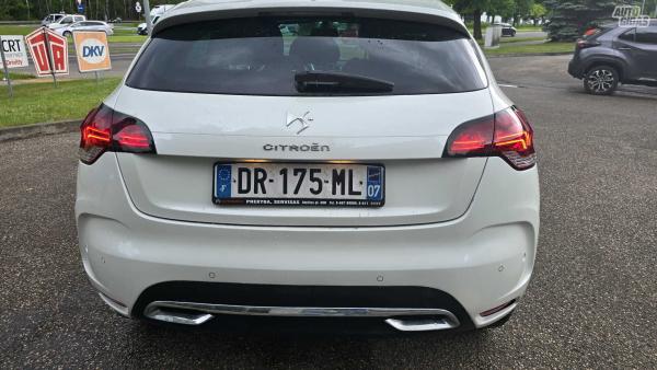 Balts Citroen DS4 2015 Kauņa, ar dzinēja tilpumu 2.00 L un nobraukumu 176 tūkst. km par 6200 €, foto 7 vietnē AUTOMOTO.COM.LV