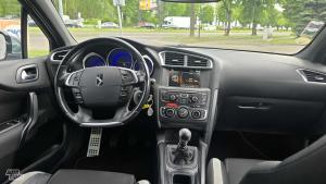 White Citroen DS4 2015 in Kaunas, with an engine capacity of 2.00 L and mileage of 176 thousand km for 6200 €, photo 26 on AUTOMOTO.COM.LV