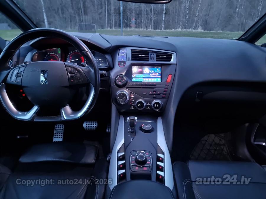 Beige Citroen DS5 2012 in Voru, with an engine capacity of 2.00 L and mileage of 293 thousand km for 6450 €, photo 10 on AUTOMOTO.COM.LV