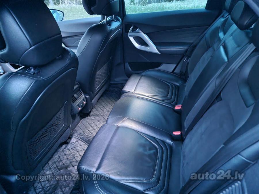 Beige Citroen DS5 2012 in Voru, with an engine capacity of 2.00 L and mileage of 293 thousand km for 6450 €, photo 17 on AUTOMOTO.COM.LV