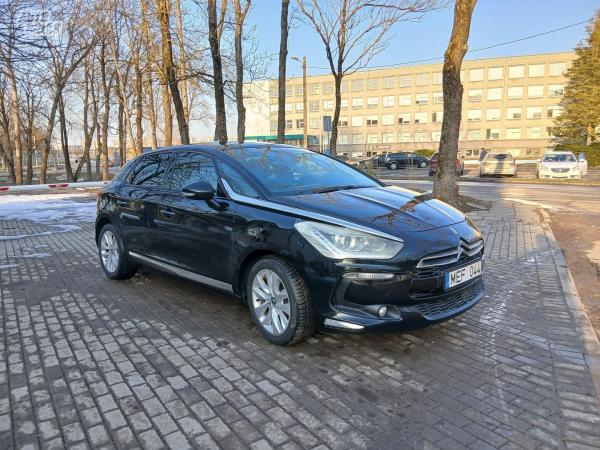 Melns Citroen DS5 2012 Klaipėda, ar dzinēja tilpumu 2.00 L un nobraukumu 315 tūkst. km par 4100 €, foto 3 vietnē AUTOMOTO.COM.LV