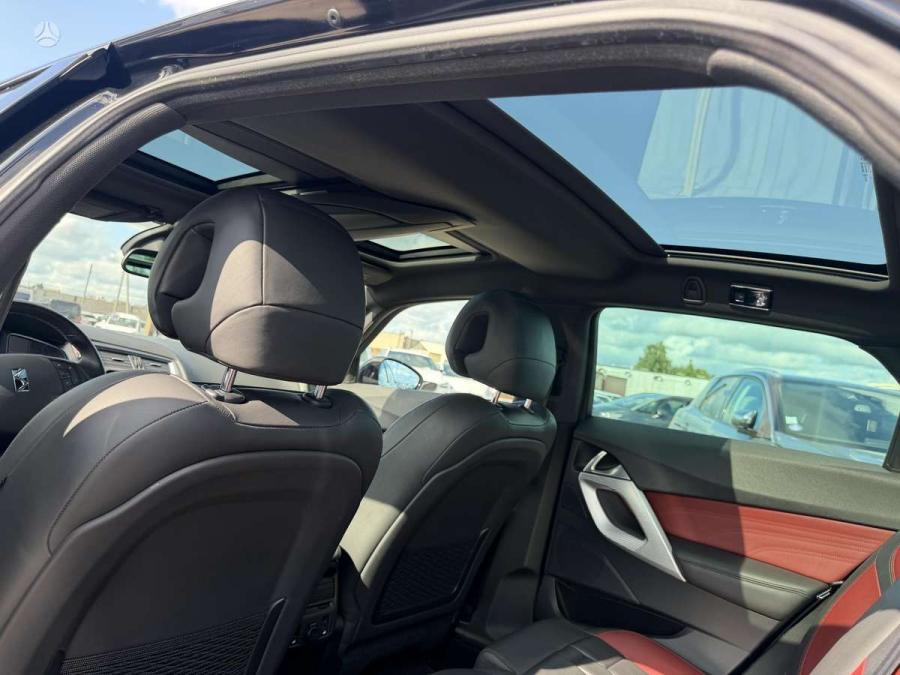 Melns Citroen DS5 2012 Tauragė, ar dzinēja tilpumu 2.00 L un nobraukumu 275 tūkst. km par 5200 €, foto 17 vietnē AUTOMOTO.COM.LV