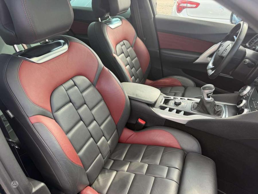 Melns Citroen DS5 2012 Tauragė, ar dzinēja tilpumu 2.00 L un nobraukumu 275 tūkst. km par 5200 €, foto 23 vietnē AUTOMOTO.COM.LV