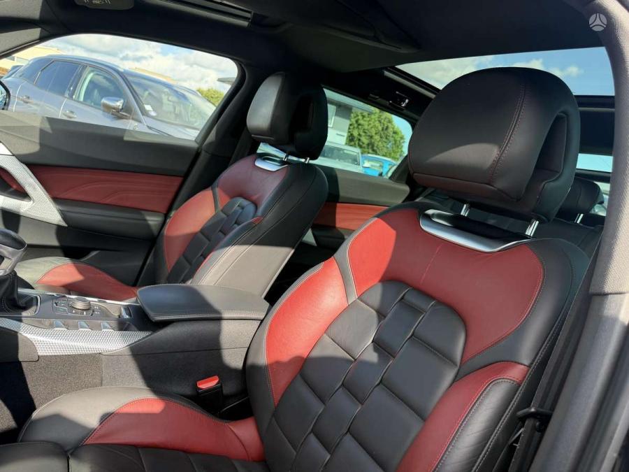 Melns Citroen DS5 2012 Tauragė, ar dzinēja tilpumu 2.00 L un nobraukumu 275 tūkst. km par 5200 €, foto 27 vietnē AUTOMOTO.COM.LV