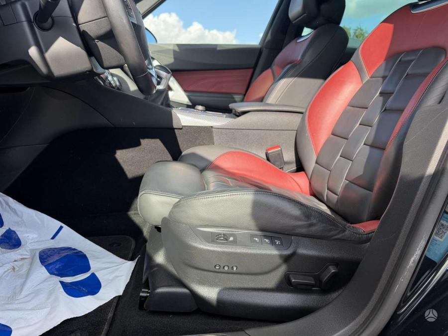 Melns Citroen DS5 2012 Tauragė, ar dzinēja tilpumu 2.00 L un nobraukumu 275 tūkst. km par 5200 €, foto 28 vietnē AUTOMOTO.COM.LV