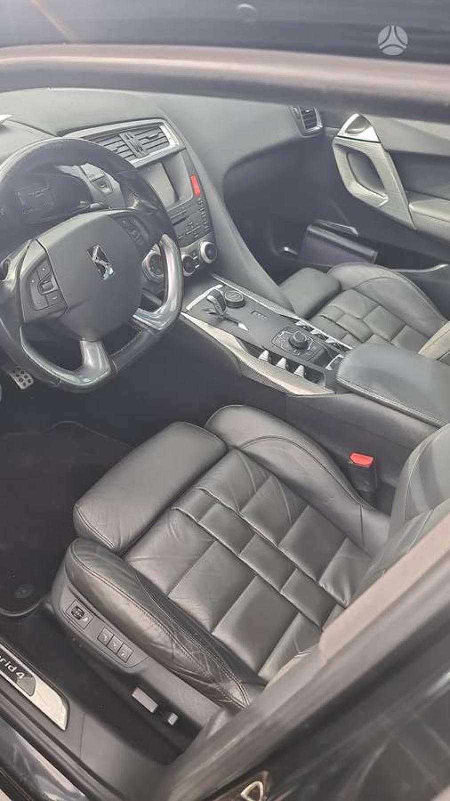 Melns Citroen DS5 2013 Tauragė, ar dzinēja tilpumu 2.00 L un nobraukumu 262 tūkst. km par 4900 €, foto 4 vietnē AUTOMOTO.COM.LV