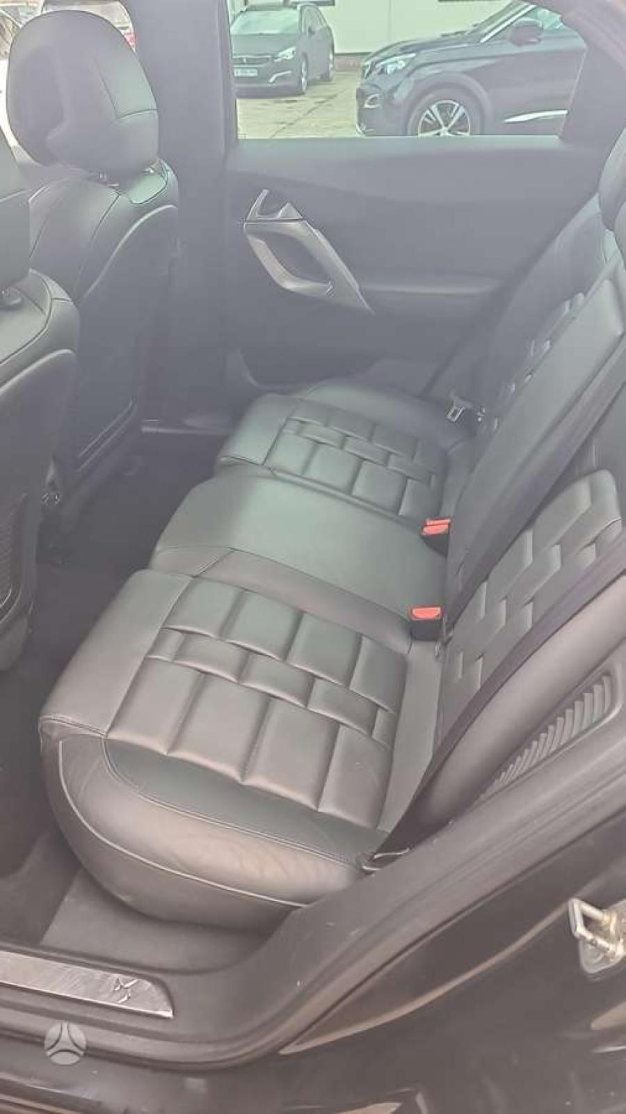 Melns Citroen DS5 2013 Tauragė, ar dzinēja tilpumu 2.00 L un nobraukumu 262 tūkst. km par 4900 €, foto 13 vietnē AUTOMOTO.COM.LV