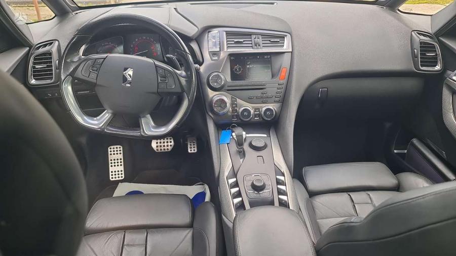Melns Citroen DS5 2013 Tauragė, ar dzinēja tilpumu 2.00 L un nobraukumu 262 tūkst. km par 4900 €, foto 14 vietnē AUTOMOTO.COM.LV