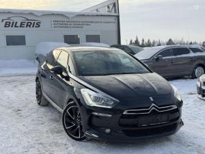 Melns Citroen DS5 2014 Utena, ar dzinēja tilpumu 2.00 L un nobraukumu 240 tūkst. km par 5990 €, foto  vietnē AUTOMOTO.COM.LV