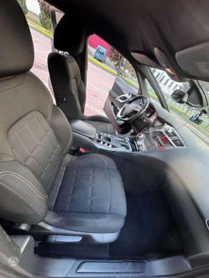 Black Citroen DS5 2014 in Marijampole, with an engine capacity of 1.56 L and mileage of 228 thousand km for 5500 €, photo 7 on AUTOMOTO.COM.LV