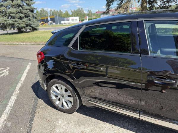 Melns Citroen DS5 2015 Tauragė, ar dzinēja tilpumu 2.00 L un nobraukumu 245 tūkst. km par 5300 €, foto 3 vietnē AUTOMOTO.COM.LV