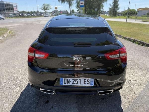 Melns Citroen DS5 2015 Tauragė, ar dzinēja tilpumu 2.00 L un nobraukumu 245 tūkst. km par 5300 €, foto 5 vietnē AUTOMOTO.COM.LV