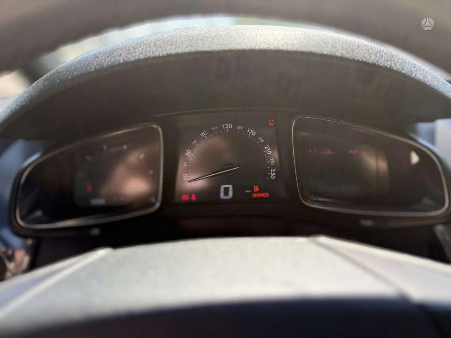 Black Citroen DS5 2015 in Taurage, with an engine capacity of 2.00 L and mileage of 245 thousand km for 5300 €, photo 14 on AUTOMOTO.COM.LV