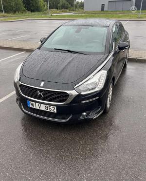 Melns Citroen DS5 2015 Viļņa, ar dzinēja tilpumu 2.00 L un nobraukumu 256 tūkst. km par 8400 €, foto 7 vietnē AUTOMOTO.COM.LV