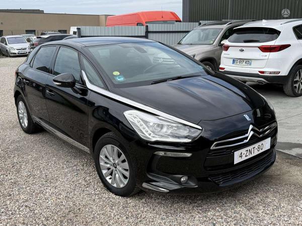 Melns Citroen DS5 2015 Kauņa, ar dzinēja tilpumu 1.56 L un nobraukumu 279 tūkst. km par 4900 €, foto 1 vietnē AUTOMOTO.COM.LV