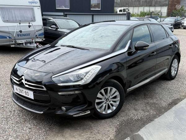 Melns Citroen DS5 2015 Kauņa, ar dzinēja tilpumu 1.56 L un nobraukumu 279 tūkst. km par 4900 €, foto 2 vietnē AUTOMOTO.COM.LV