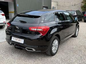 Melns Citroen DS5 2015 Kauņa, ar dzinēja tilpumu 1.56 L un nobraukumu 279 tūkst. km par 4900 €, foto 5 vietnē AUTOMOTO.COM.LV