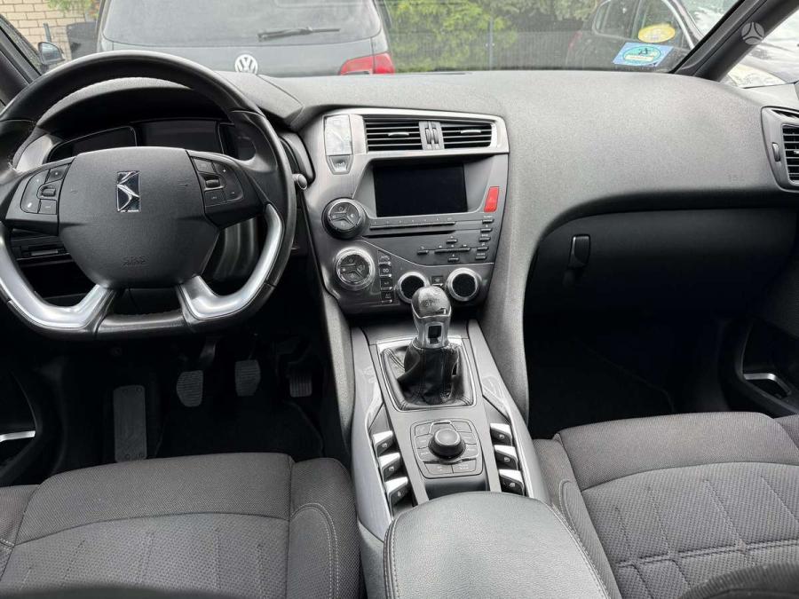 Melns Citroen DS5 2015 Kauņa, ar dzinēja tilpumu 1.56 L un nobraukumu 279 tūkst. km par 4900 €, foto 14 vietnē AUTOMOTO.COM.LV
