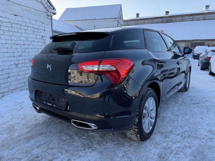Melns Citroen DS5 2016 Šauļi, ar dzinēja tilpumu 1.56 L un nobraukumu 233 tūkst. km par 6500 €, foto 4 vietnē AUTOMOTO.COM.LV
