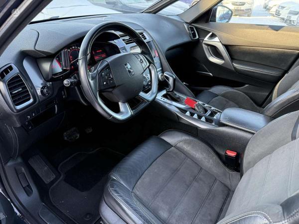 Melns Citroen DS5 2016 Šauļi, ar dzinēja tilpumu 1.56 L un nobraukumu 233 tūkst. km par 6500 €, foto 9 vietnē AUTOMOTO.COM.LV