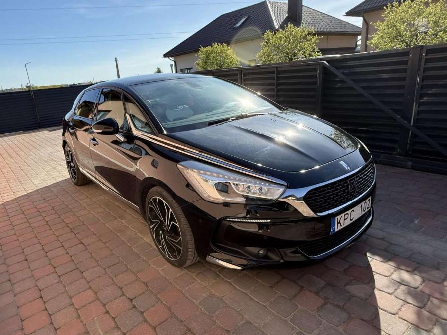 Melns Citroen DS5 2016 Kauņa, ar dzinēja tilpumu 2.00 L un nobraukumu 197 tūkst. km par 8200 €, foto 5 vietnē AUTOMOTO.COM.LV