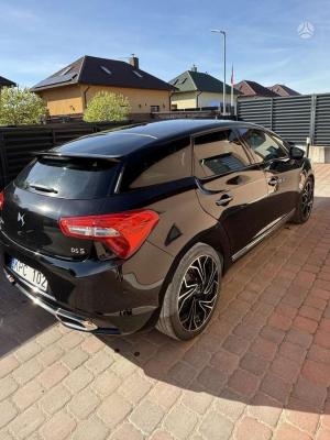 Melns Citroen DS5 2016 Kauņa, ar dzinēja tilpumu 2.00 L un nobraukumu 197 tūkst. km par 8200 €, foto 6 vietnē AUTOMOTO.COM.LV
