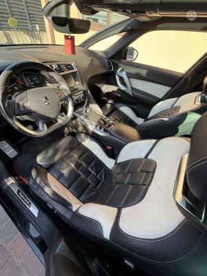 Melns Citroen DS5 2016 Kauņa, ar dzinēja tilpumu 2.00 L un nobraukumu 197 tūkst. km par 8200 €, foto 23 vietnē AUTOMOTO.COM.LV